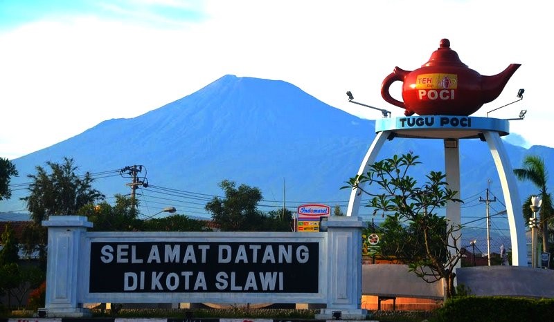 Mengunjungi Taman Poci Dan Monumen Bahari, Ikonnya Kota Tegal | The ...